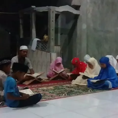 Makna Fisabillah yang Termasuk dalam Kategori Berhak Menerima Zakat